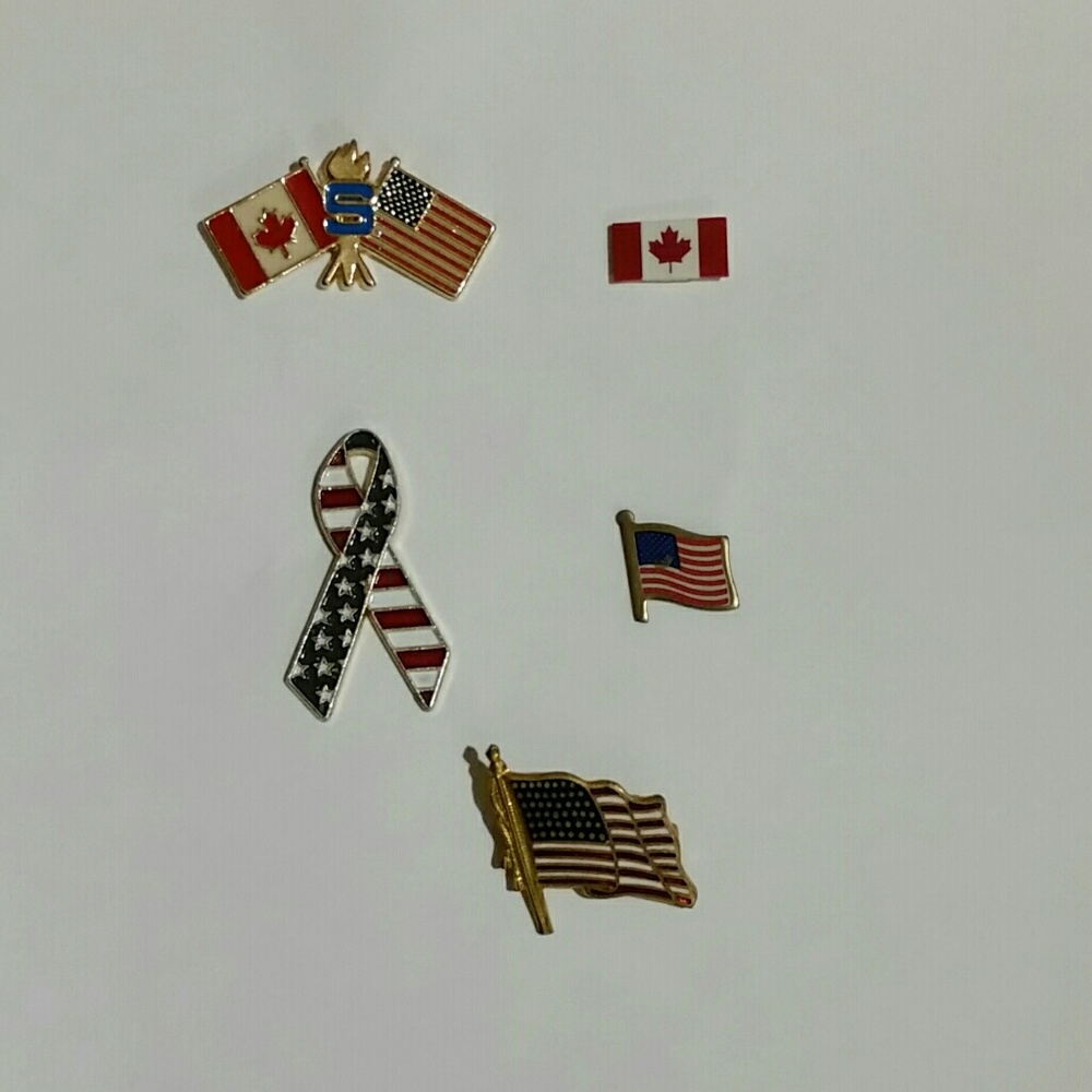 Vintage American Flag Lapel Pin Bundle - Gem
